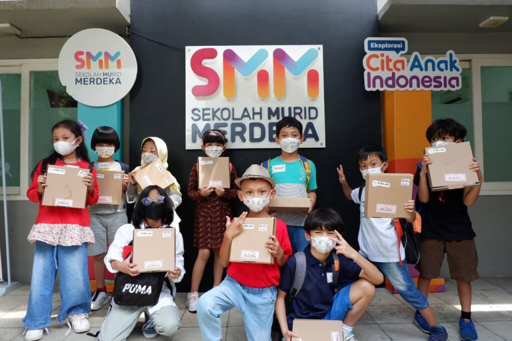 SMM Jakarta Timur 3 - JGC Cakung - Sekolah Murid Merdeka | Blended Learning